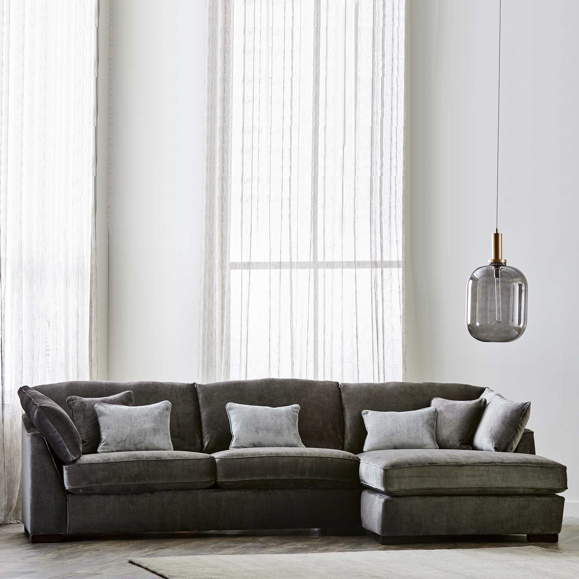 Hanbury Large Sofa-Chaise Group - Dansk