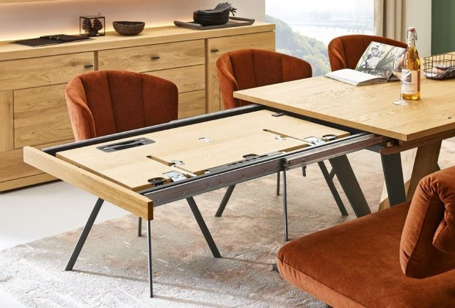 Venjakob Jacob Dining Table in Rustico Oak / Light Oiled Finish - Dansk
